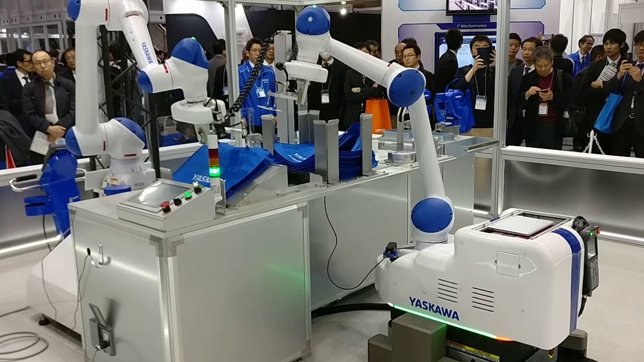 Cobot packing at IREX | Yaskawa