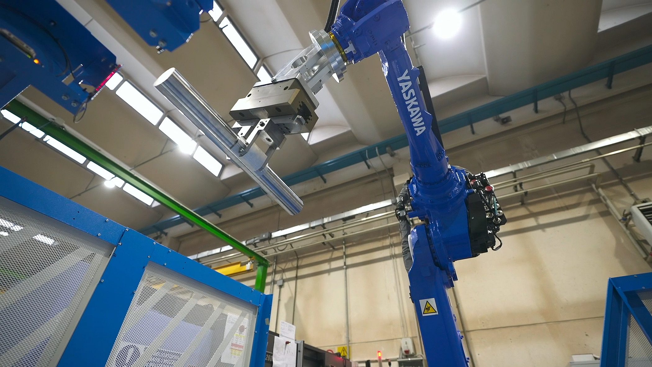 Highly flexible automation system Highly flexible automation system